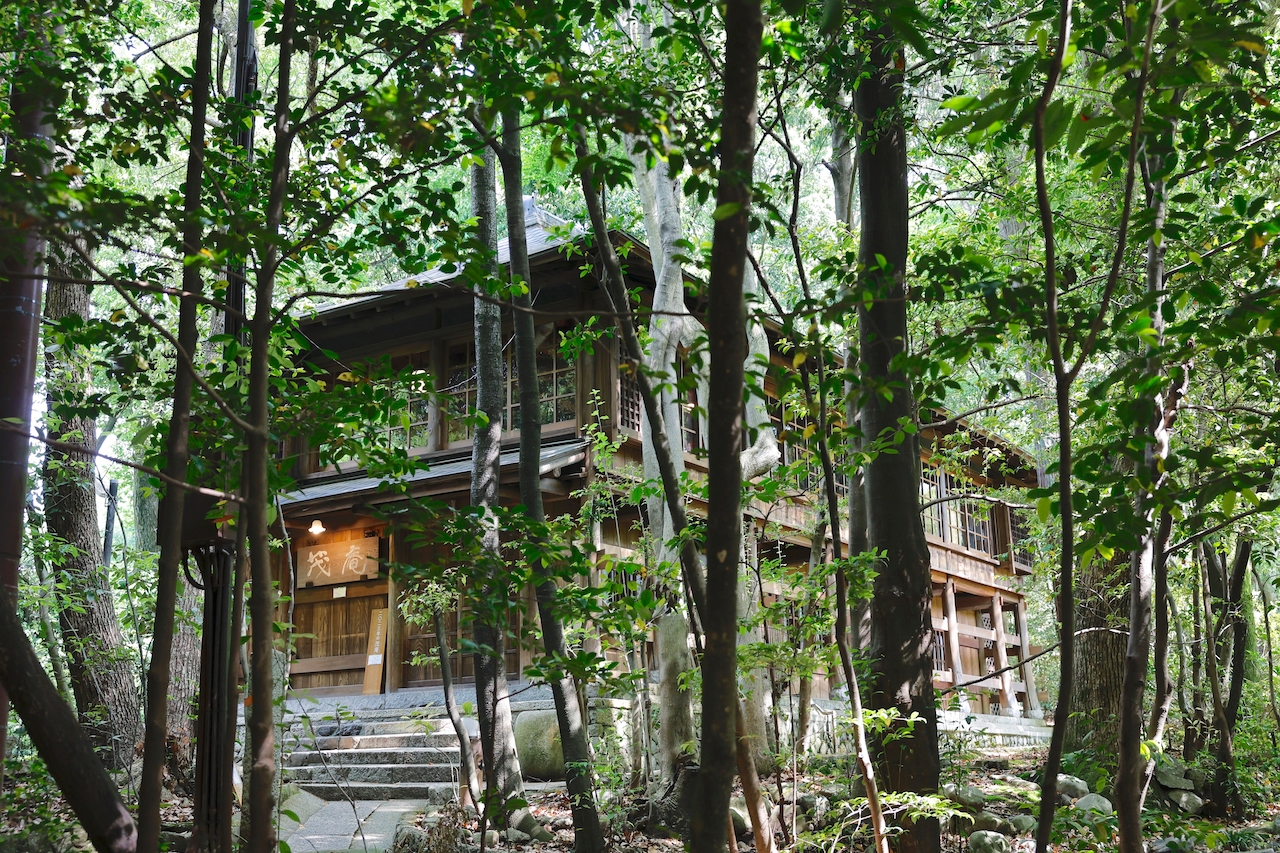 吉田山山頂の名店[茂庵]が待望の復活 | Leaf KYOTO