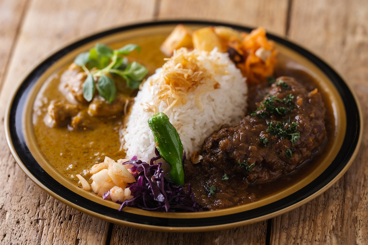 御所周辺の[DA.UCHI CURRY]でソムリエが作る豊潤カレーを | Leaf KYOTO
