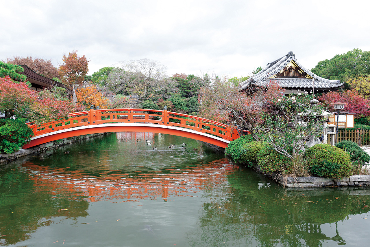The birthplace of the Gion Festival [Shinsen-en] | Leaf KYOTO