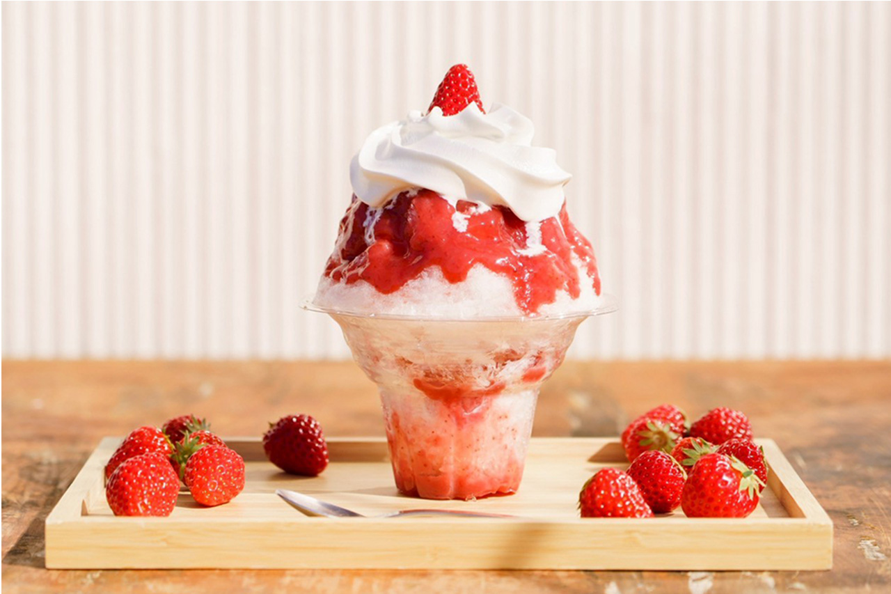 About 400 kinds of trendy sweets gathered! Sweets Festival" is being ...